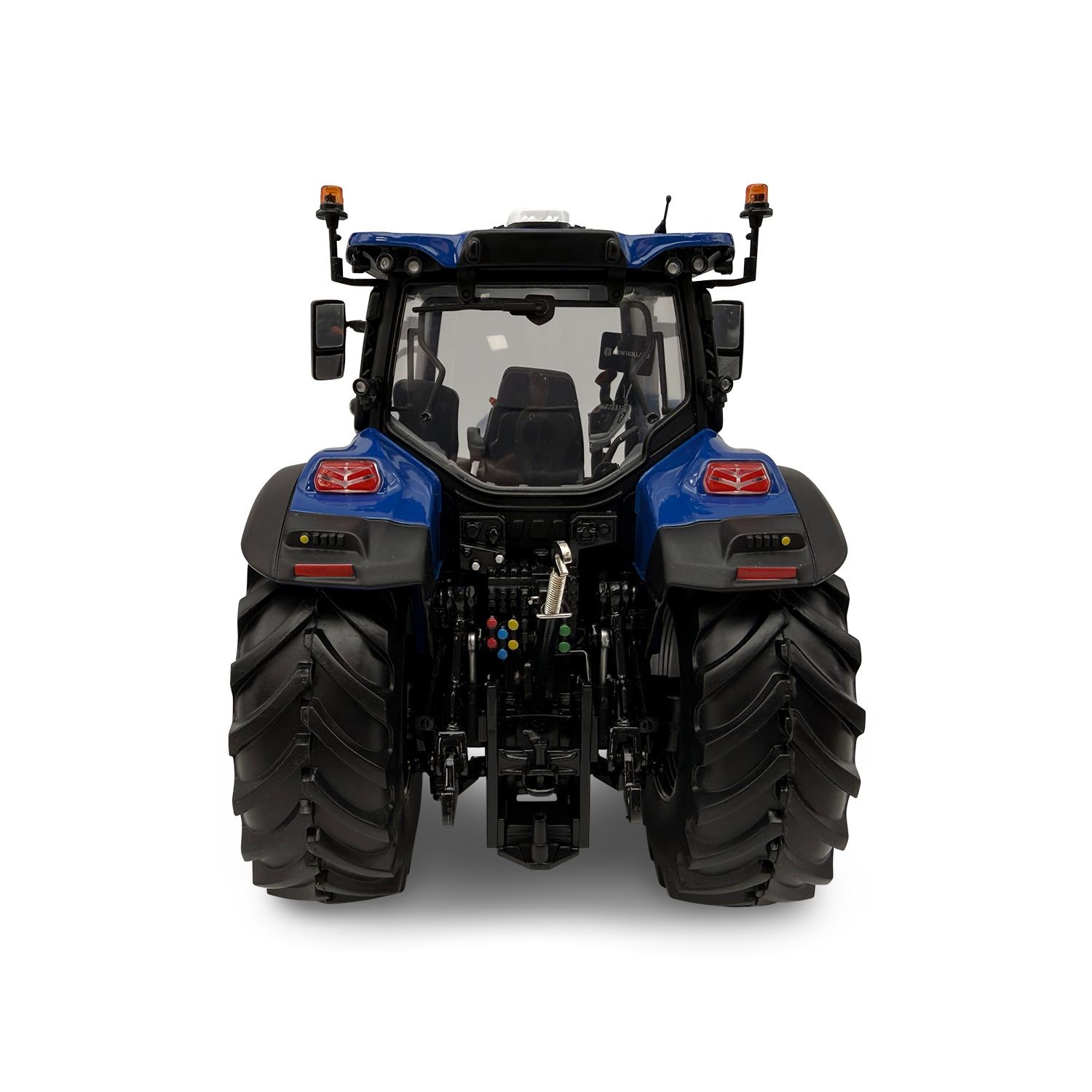 New Holland Style. Model T7.210 Dynamic Blue
